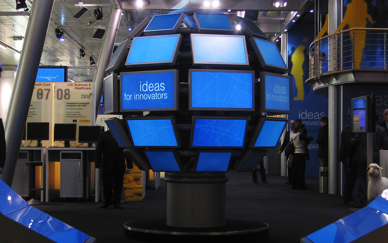 Messe:Exponat für Messeauftritt von IBM – ostnordost